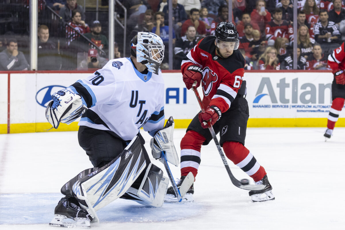 Jake Allen gets his 1st shutout with the Devils, who beat Utah 3-0 ...